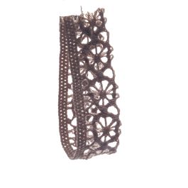 Clay Coloured Lace 15mm | Light Brown Lace | V V Rouleaux